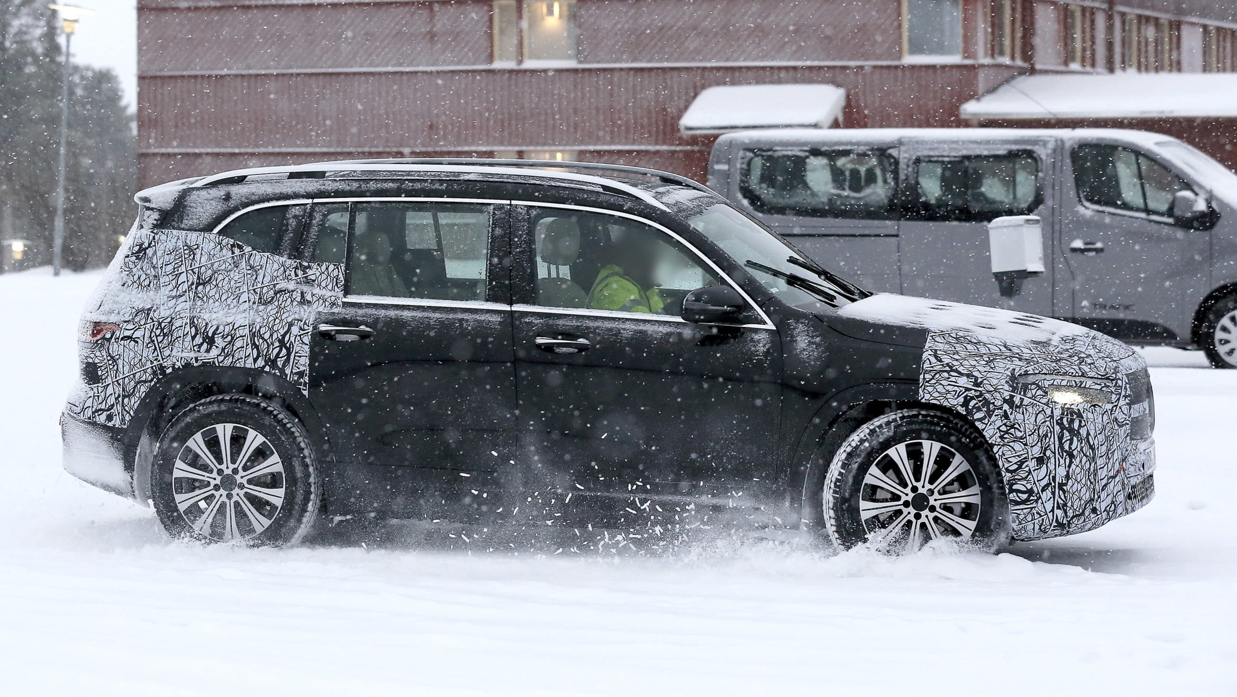 2021 Mercedes EQB electric SUV: specs, details and release date ...