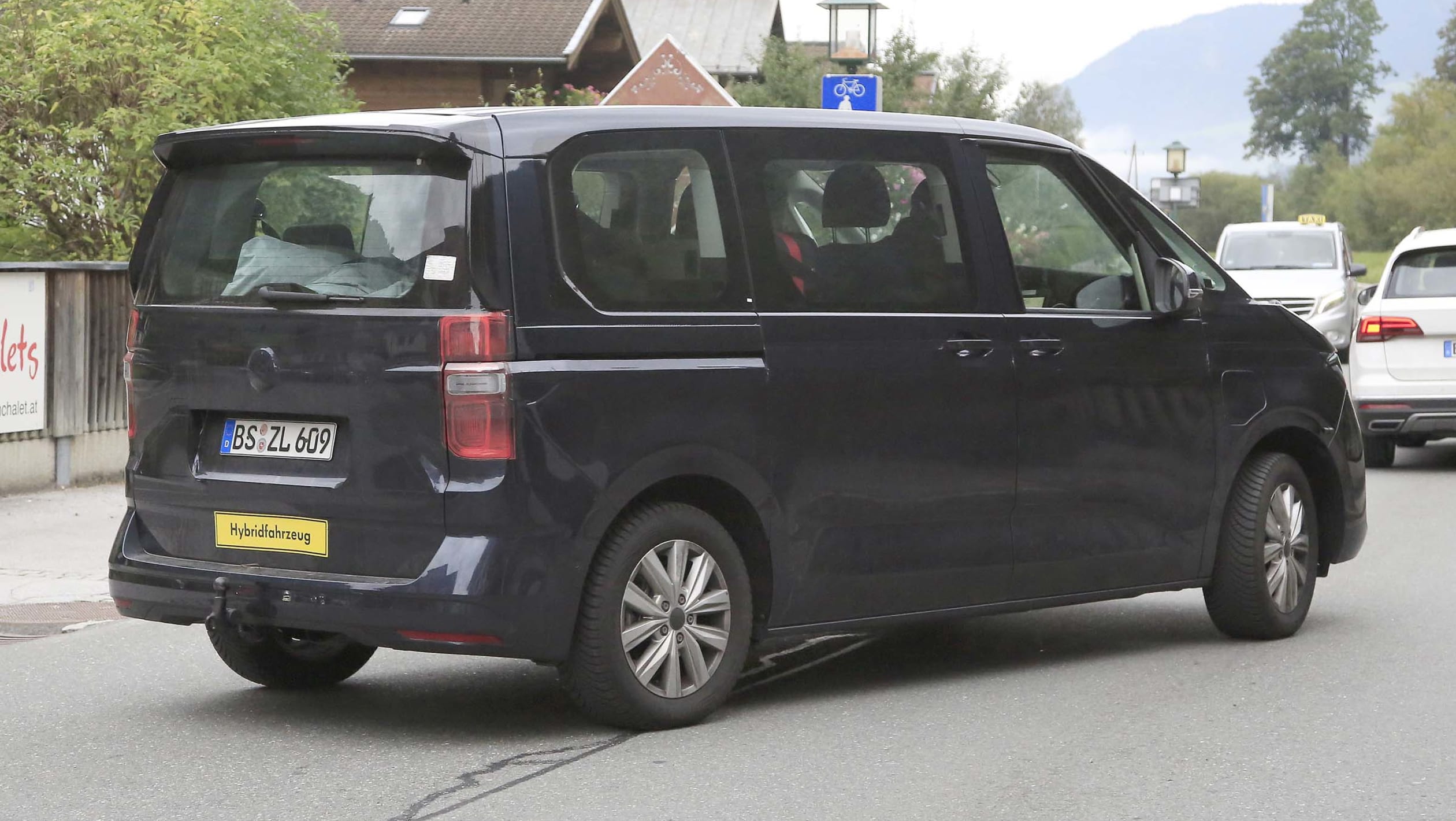 VW Transporter hybrid van: new T7 to launch in 2021 with plug-in option ...