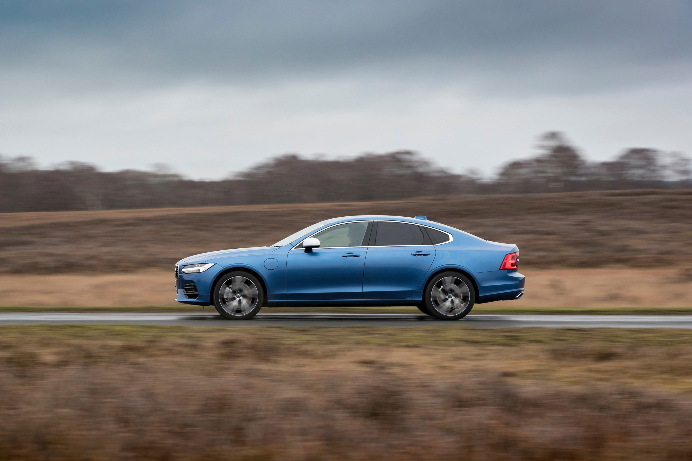 Volvo S90 Recharge T8 hybrid running costs | DrivingElectric
