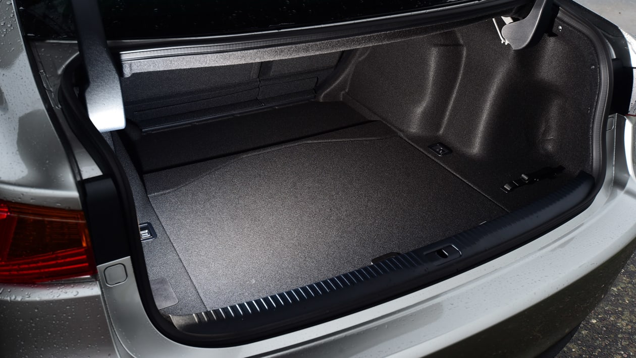 Lexus IS 300h (2013-2020) practicality & boot space | DrivingElectric