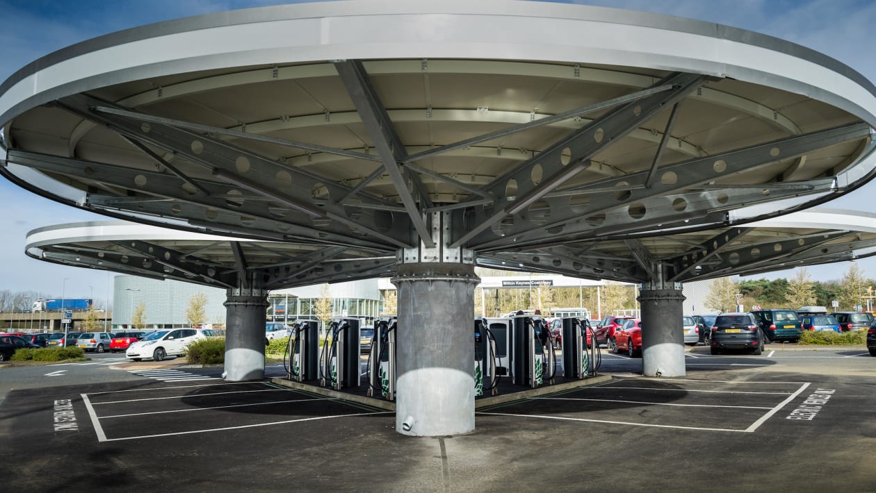 BP Chargemaster to roll out contactless payments | DrivingElectric