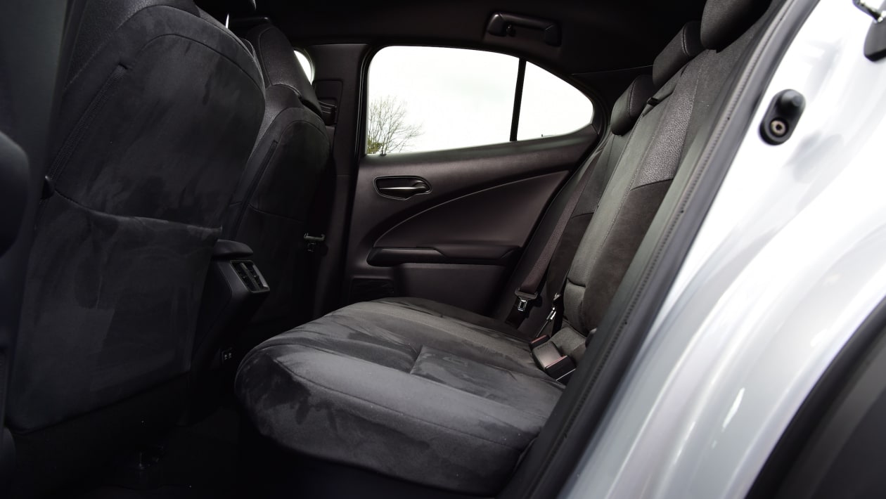 Lexus UX 250h boot space & seating | DrivingElectric