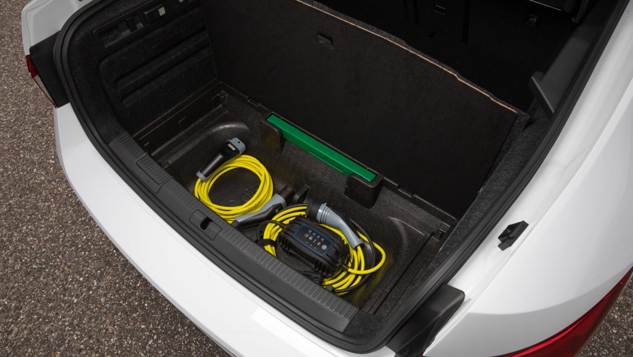 Skoda Superb hybrid boot space & seating | DrivingElectric