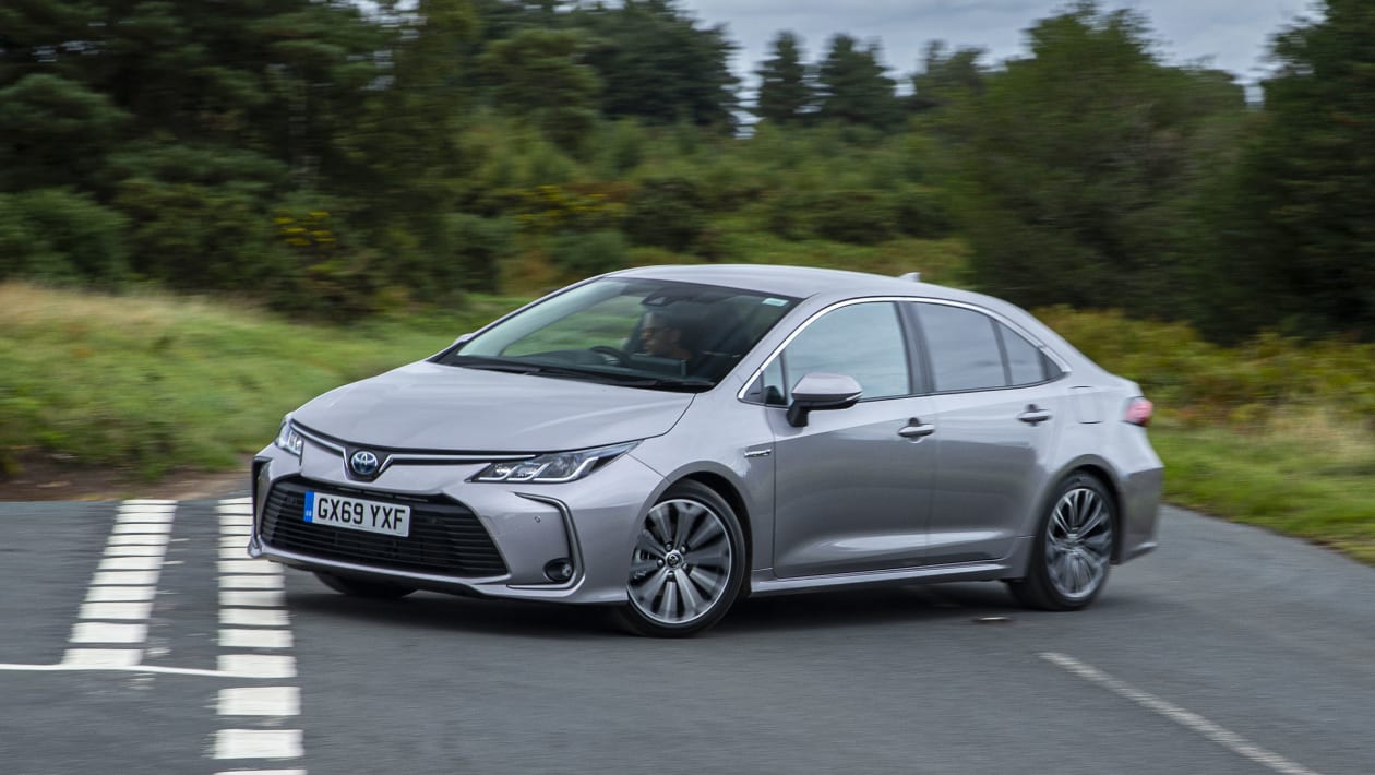 Toyota Corolla Saloon engines, drive & performance | DrivingElectric