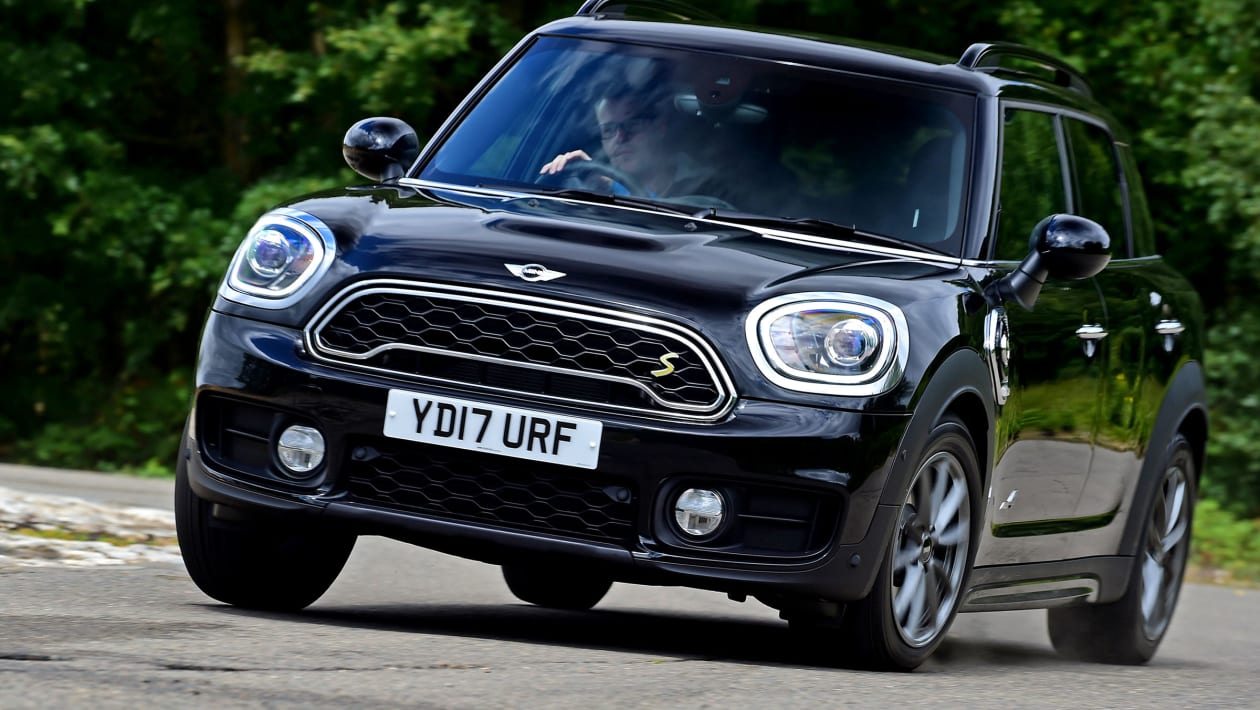 Kia Niro PHEV vs MINI Countryman PHEV: performance and handling ...