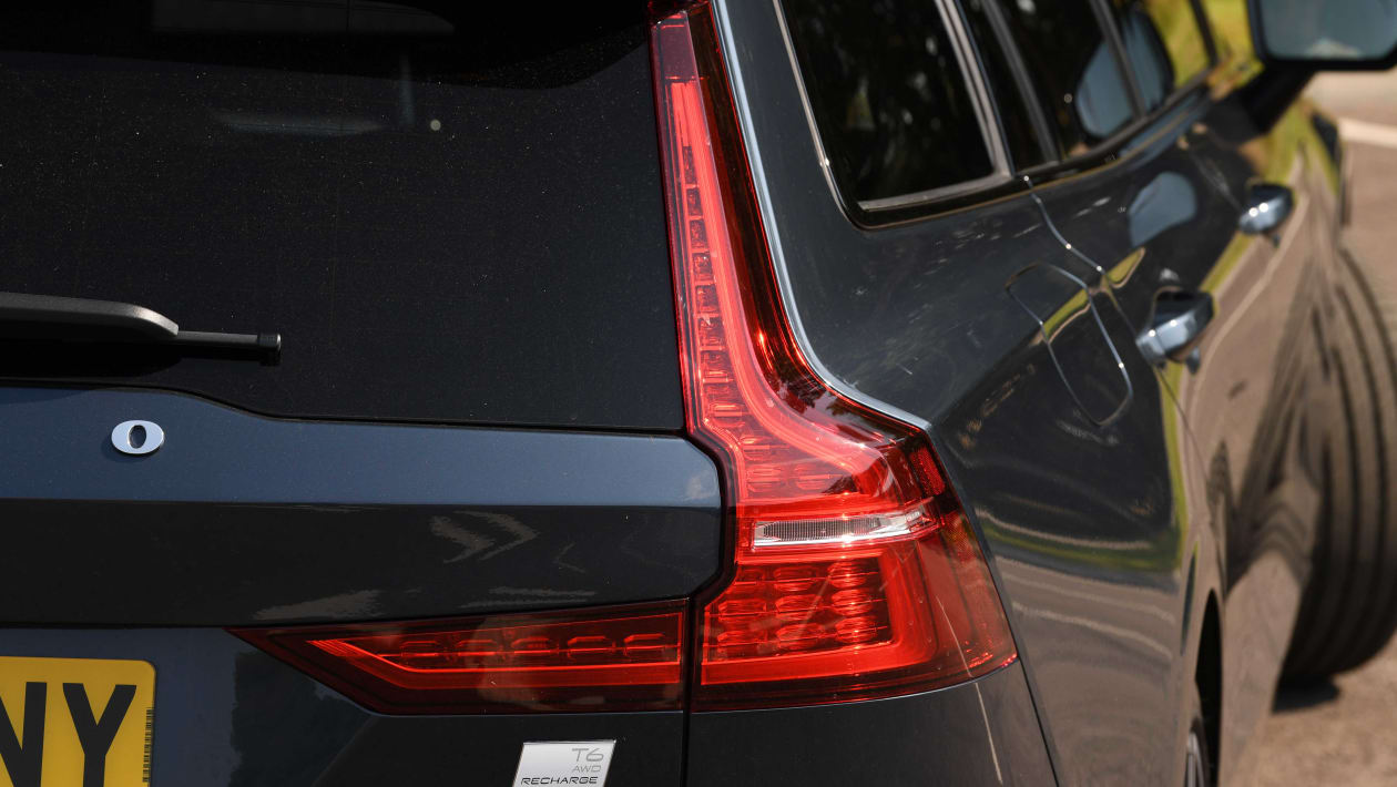 Volvo V60 Recharge hybrid reliability & safety rating | DrivingElectric