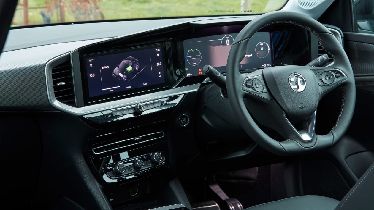 Vauxhall Mokka Electric review: interior, dashboard & comfort ...