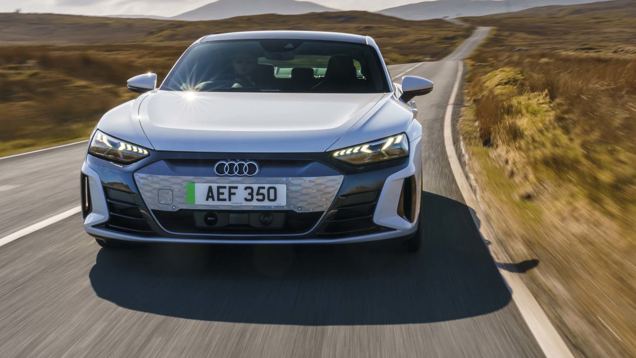 Audi e-tron GT performance, top speed, motor | DrivingElectric