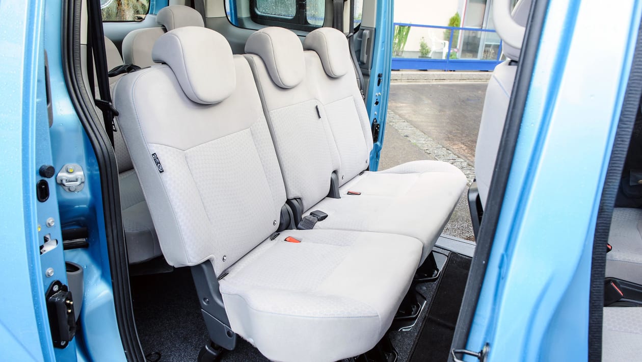 Nissan e-NV200 Combi (2014-2022) practicality & boot space ...