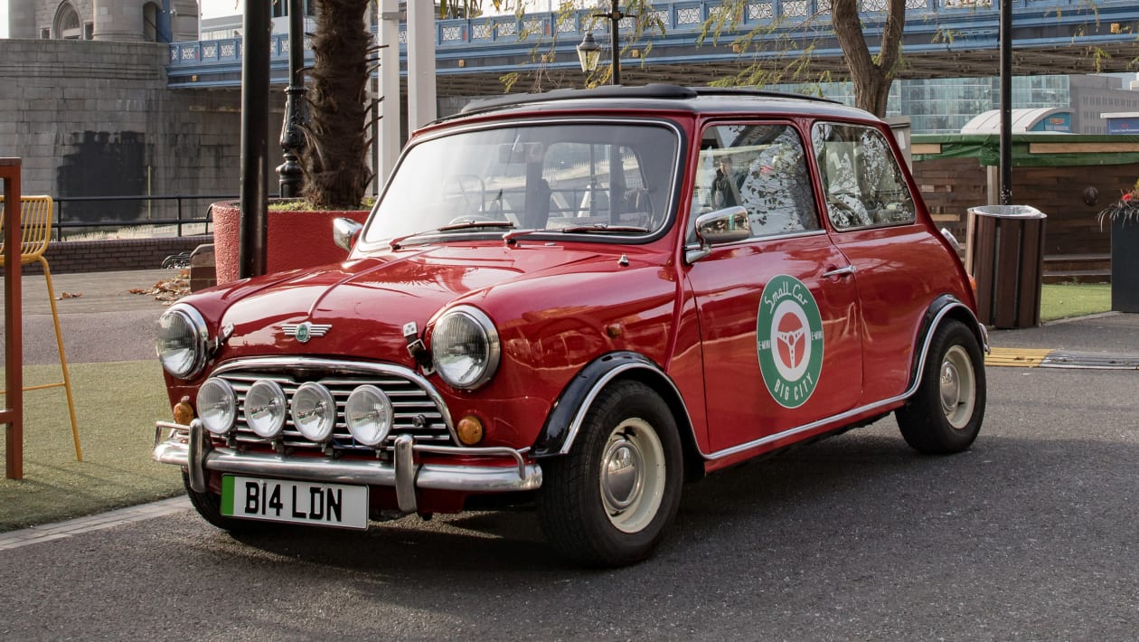 Electric classic Mini from Electrogenic joins London tour company fleet ...