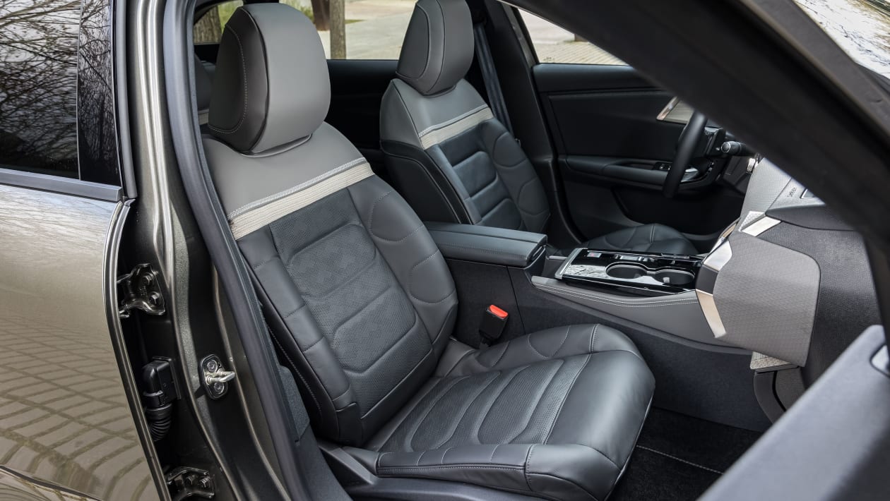 Citroen C5 X review pictures | DrivingElectric