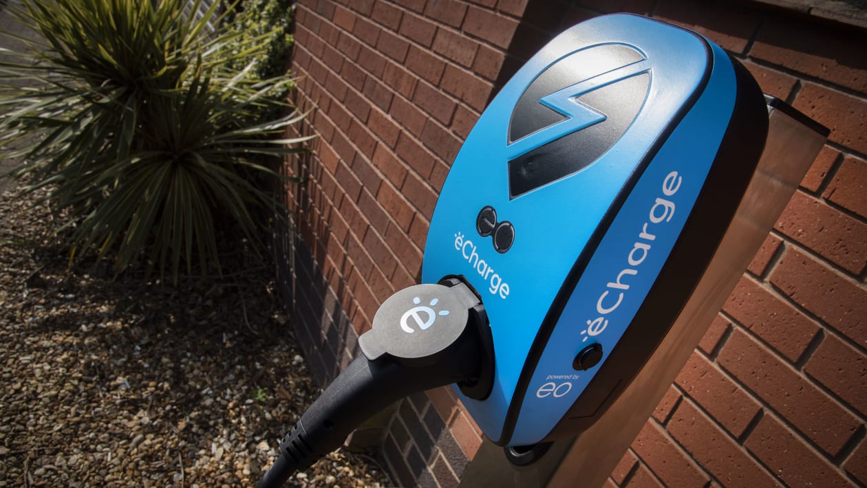 EO charging and eEnergy partner to install EV chargers in UK schools ...