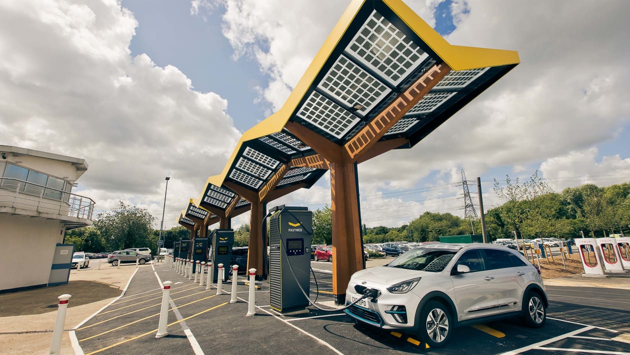 Europe's most powerful EV charging hub opens in Oxford | DrivingElectric