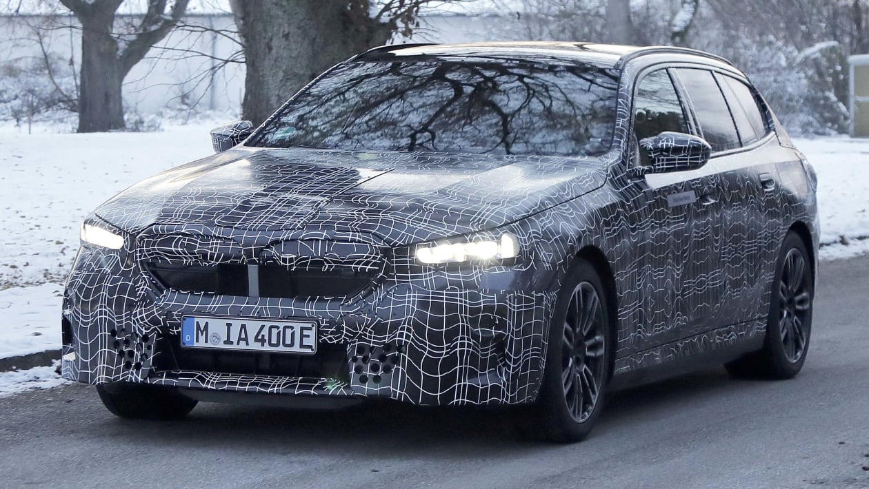 New BMW i5 and i5 Touring: Electric 5 Series to launch in 2023 ...