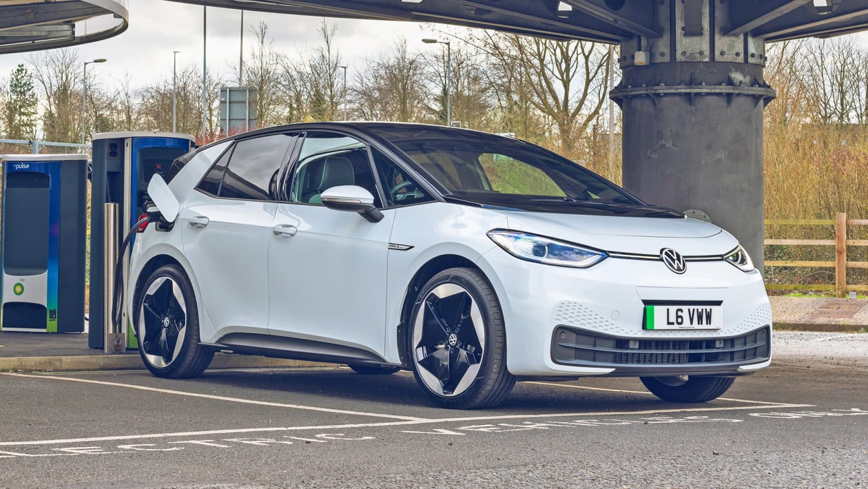 Volkswagen ID.3 review: range, battery & charging 2023 | DrivingElectric
