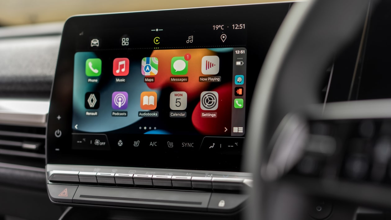 What is Apple CarPlay? Electric cars with CarPlay | DrivingElectric