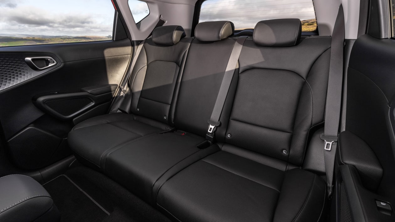 Kia Soul EV review: boot space, seating & practicality | DrivingElectric