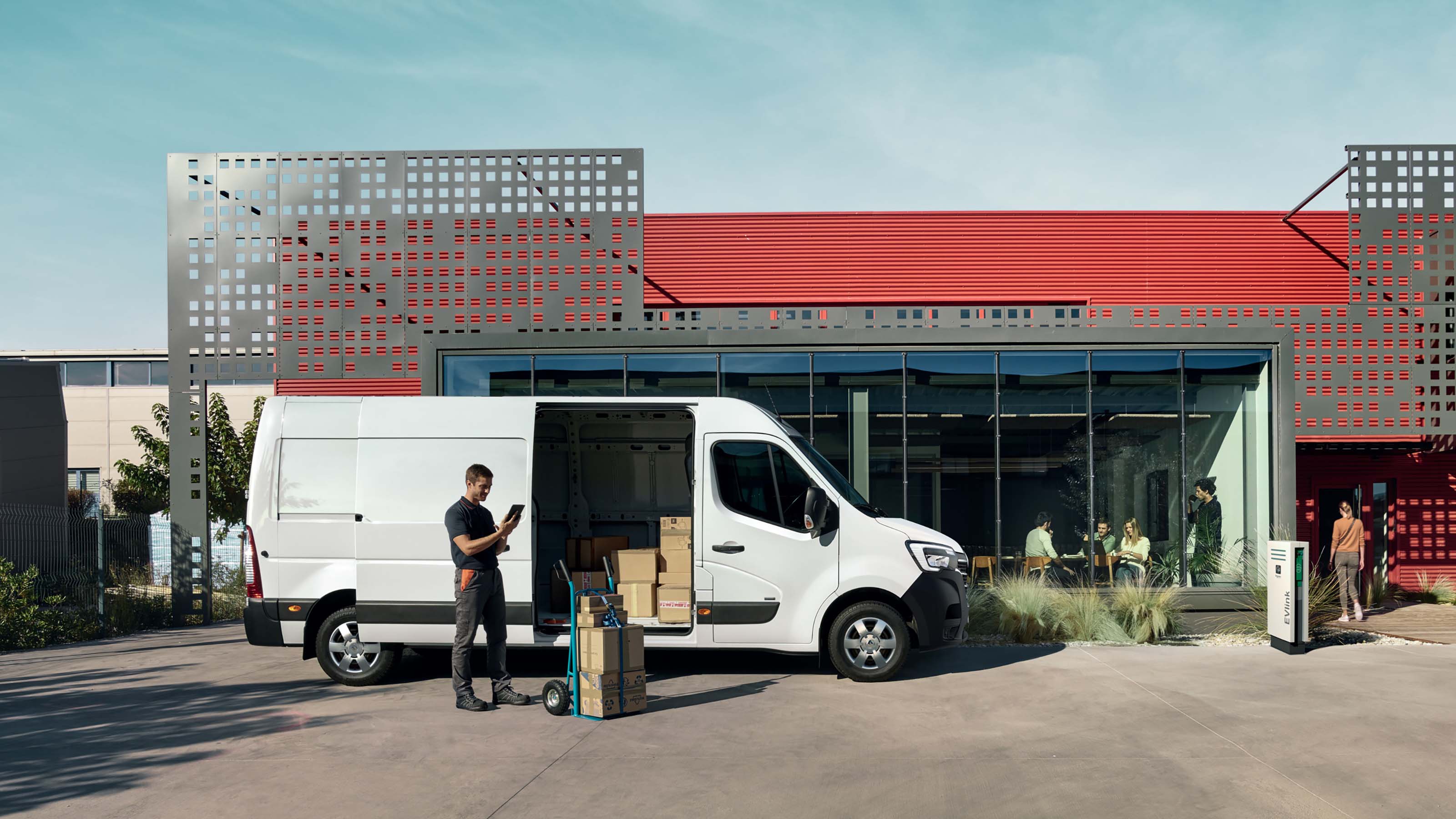 Renault Master Z.E. practicality and load space | DrivingElectric