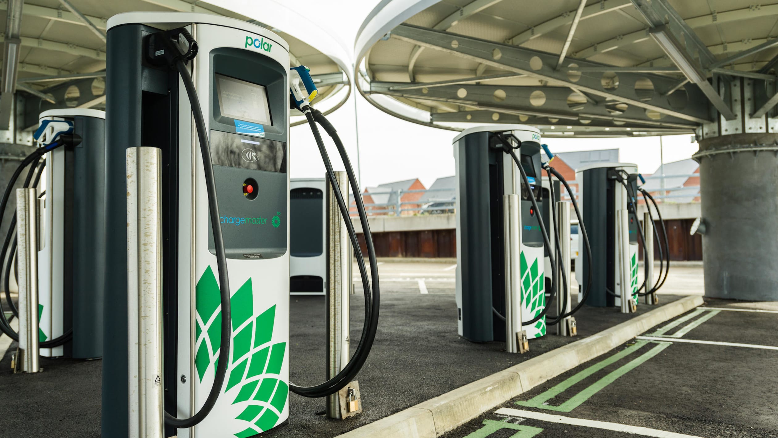 BP Chargemaster to roll out contactless payments pictures | DrivingElectric