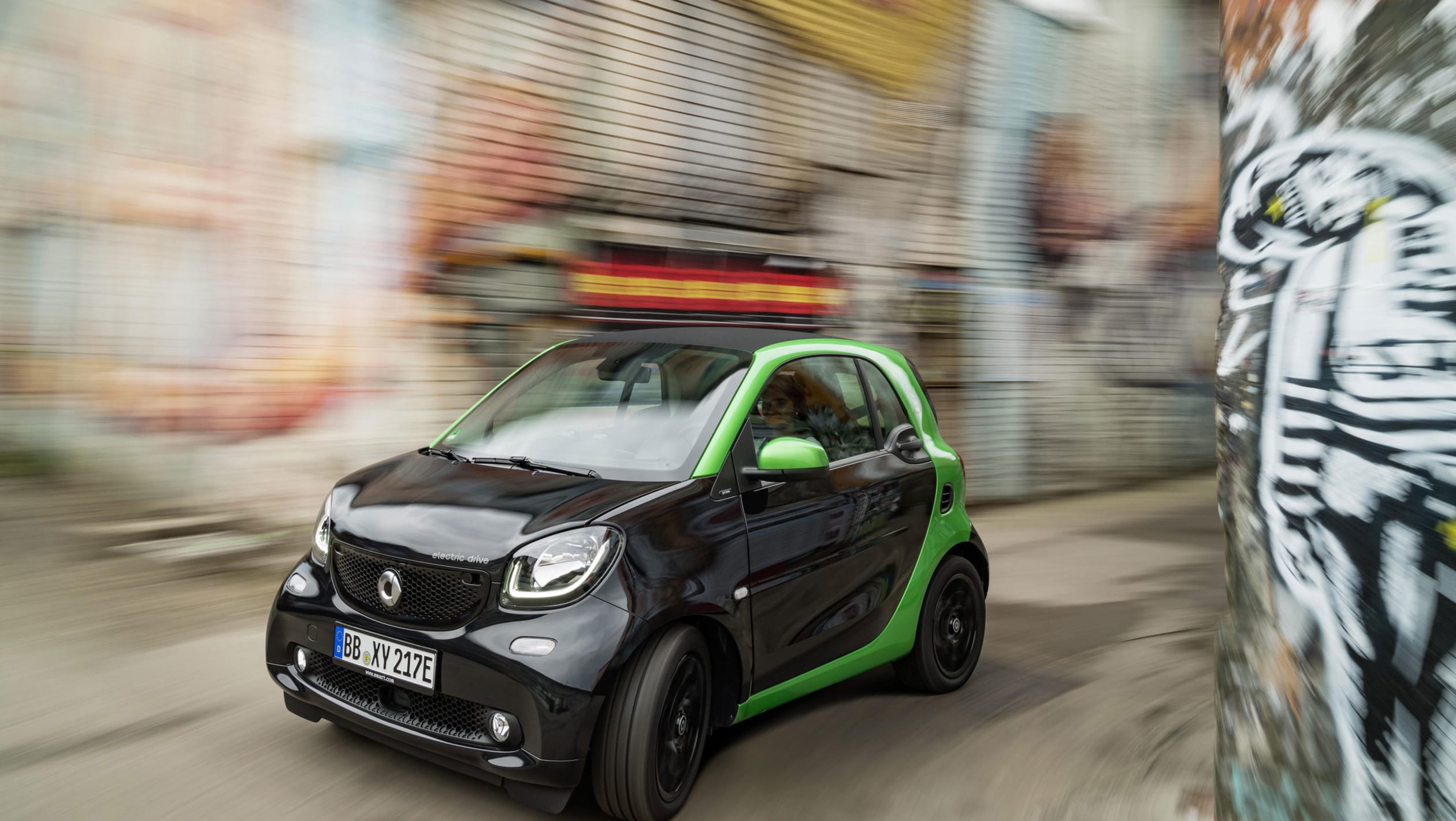 Smart EQ ForTwo Coupe (2014-2019) review pictures | DrivingElectric