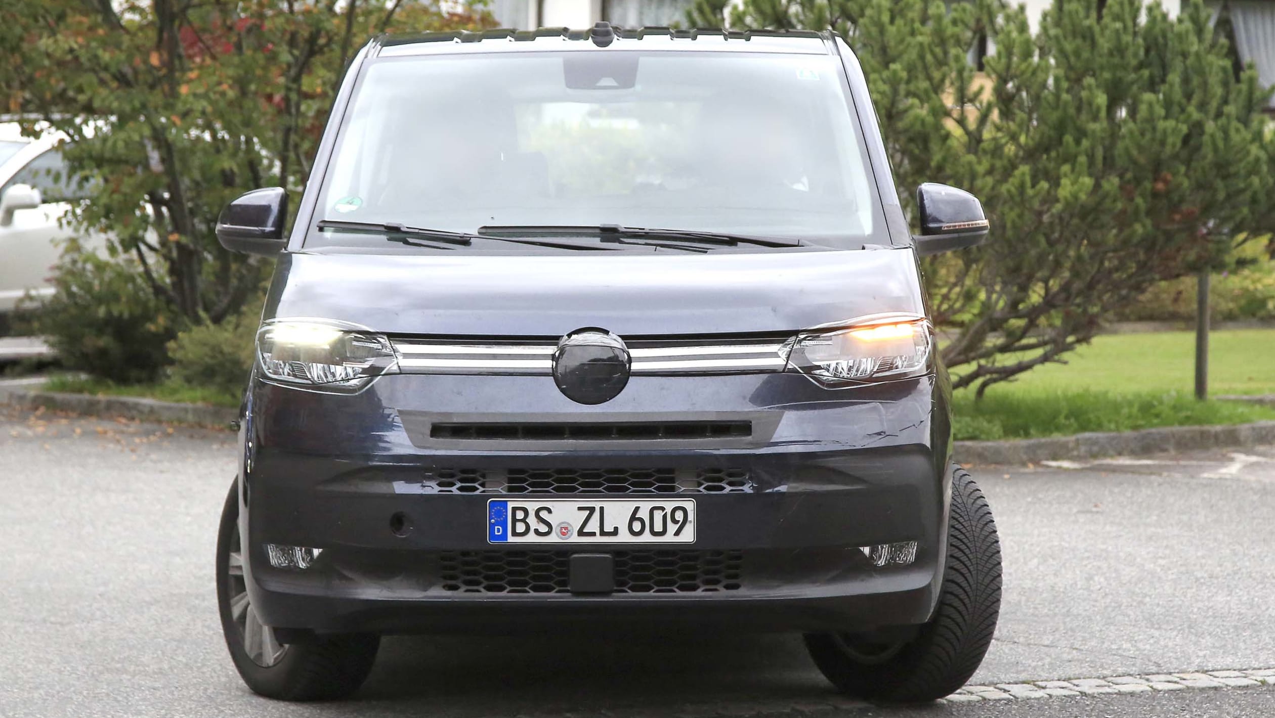 VW Transporter hybrid van: new T7 to launch in 2021 with plug-in option ...