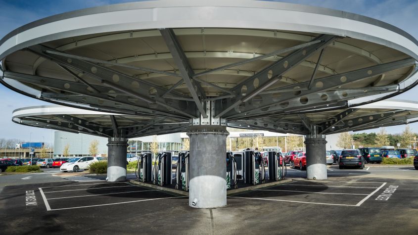 BP Chargemaster to roll out contactless payments | DrivingElectric